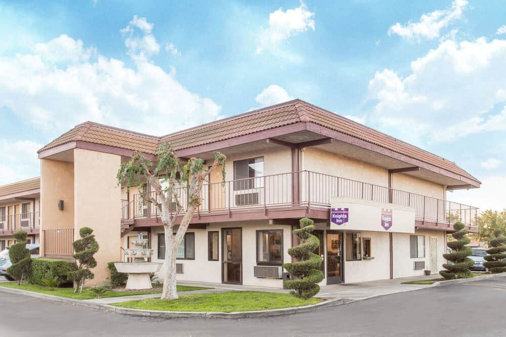 Knights Inn Madera Hotel