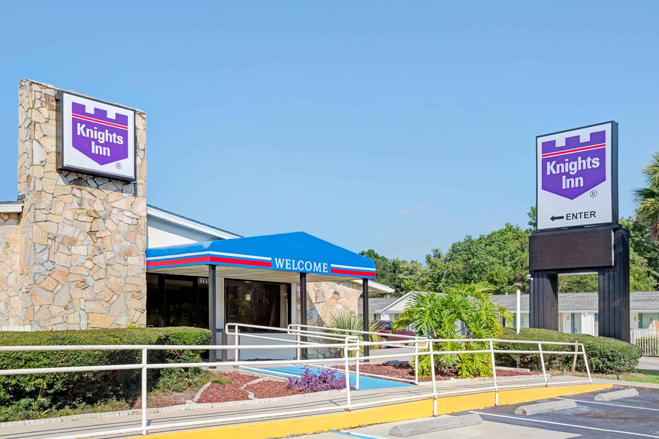 Knights Inn Jacksonville Hotel at Dix Ellis Trail